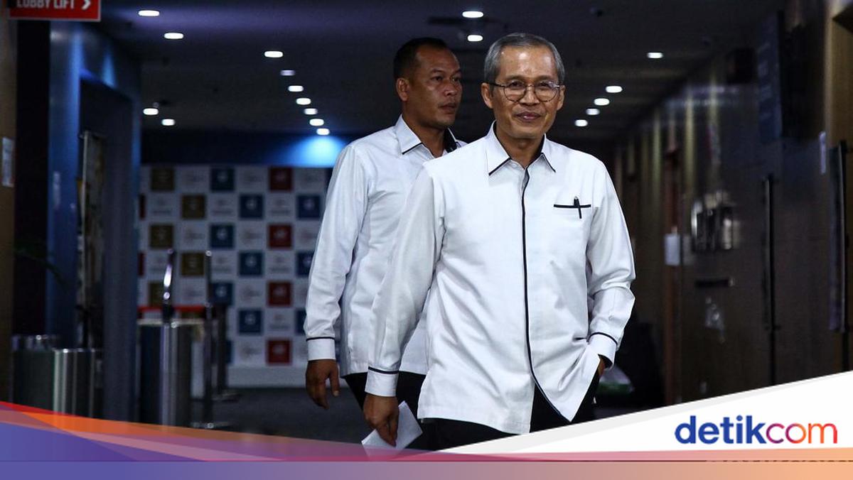 Momen Alexander Marwata Penuhi Panggilan Dewas KPK