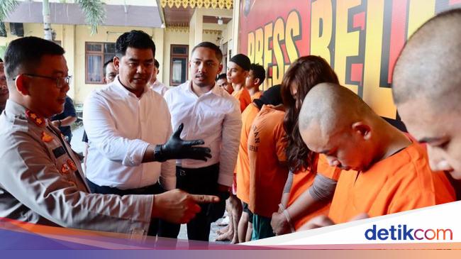 4 Pelaku Hipnotis Ditangkap Di Pekanbaru Korban Rugi Hingga Rp 2 Miliar