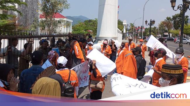 Satgas Peduli Kota Palopo Demo Pj Walkot Tuntut Pembayaran Insentif 3 Bulan