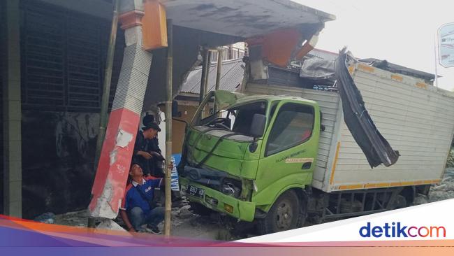 Korban Tewas Truk Tabrak Motor dan Rumah di Klaten Bertambah!