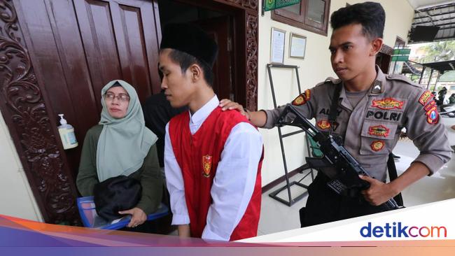 Reaksi Hakim soal Dalil Affan Bunuh Anak demi Surga: Anda Tidak Gila, Kan?