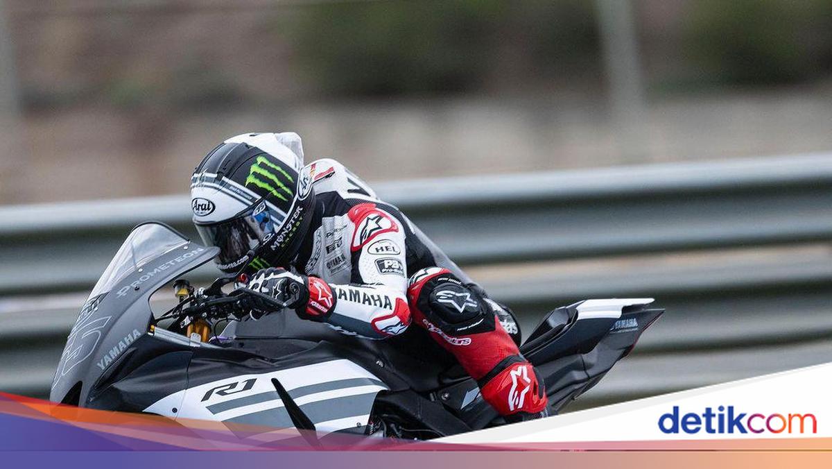 Komentar Jonathan Rea Usai Jajal Yamaha YZF-R1 untuk Pertama Kalinya