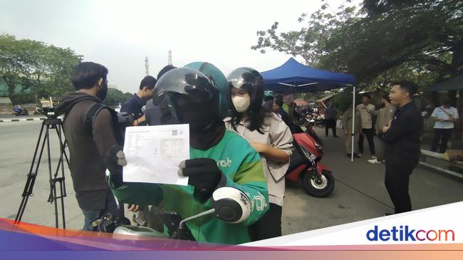 Cerita Ojol Takut Di-cancel Penumpang gegara Kena Razia Uji Emisi