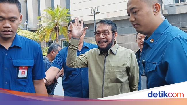 Anwar Usman Buka Suara Usai Dicopot dari Ketua MK: Jabatan Milik Allah Anwar Usman Buka Suara Usai Dicopot dari Ketua MK: Jabatan Milik Allah