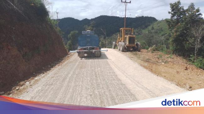 PUPR Kebut Perbaikan Jalan 29,84 Km di Sumatera Barat, Progres Capai 51%
