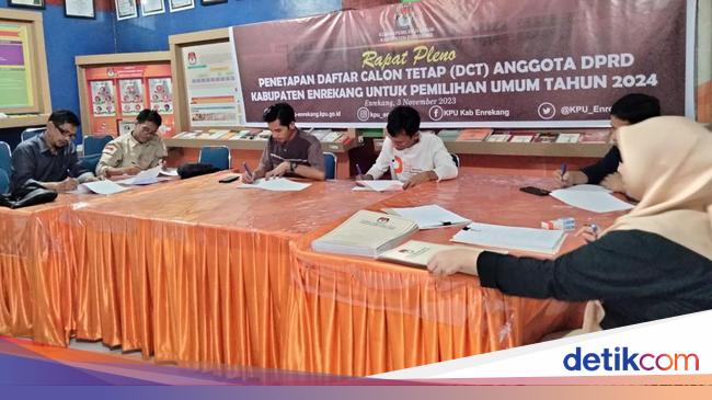 KPU Enrekang Tetapkan 322 DCT Caleg untuk Pileg 2024 KPU Enrekang Tetapkan 322 DCT Caleg untuk Pileg 2024