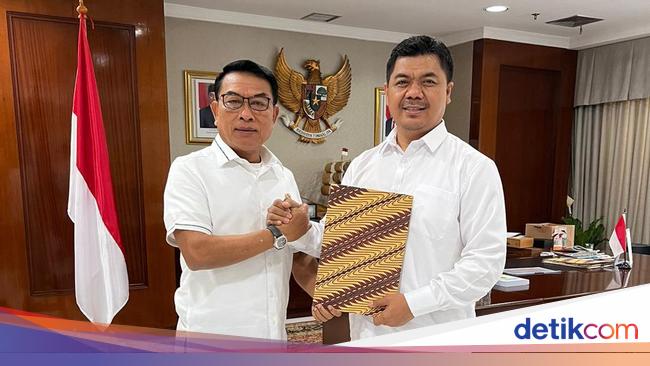 Gabung TKN Prabowo-Gibran, Juri Ardiantoro Mundur dari Deputi KSP Gabung TKN Prabowo-Gibran, Juri Ardiantoro Mundur dari Deputi KSP