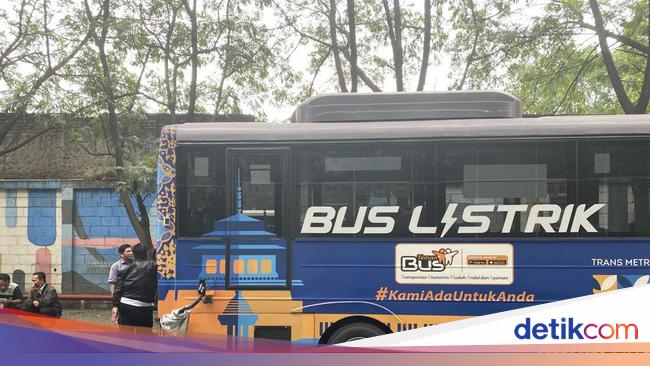Bus Listrik Trans Metro Pasundan Resmi Beroperasi