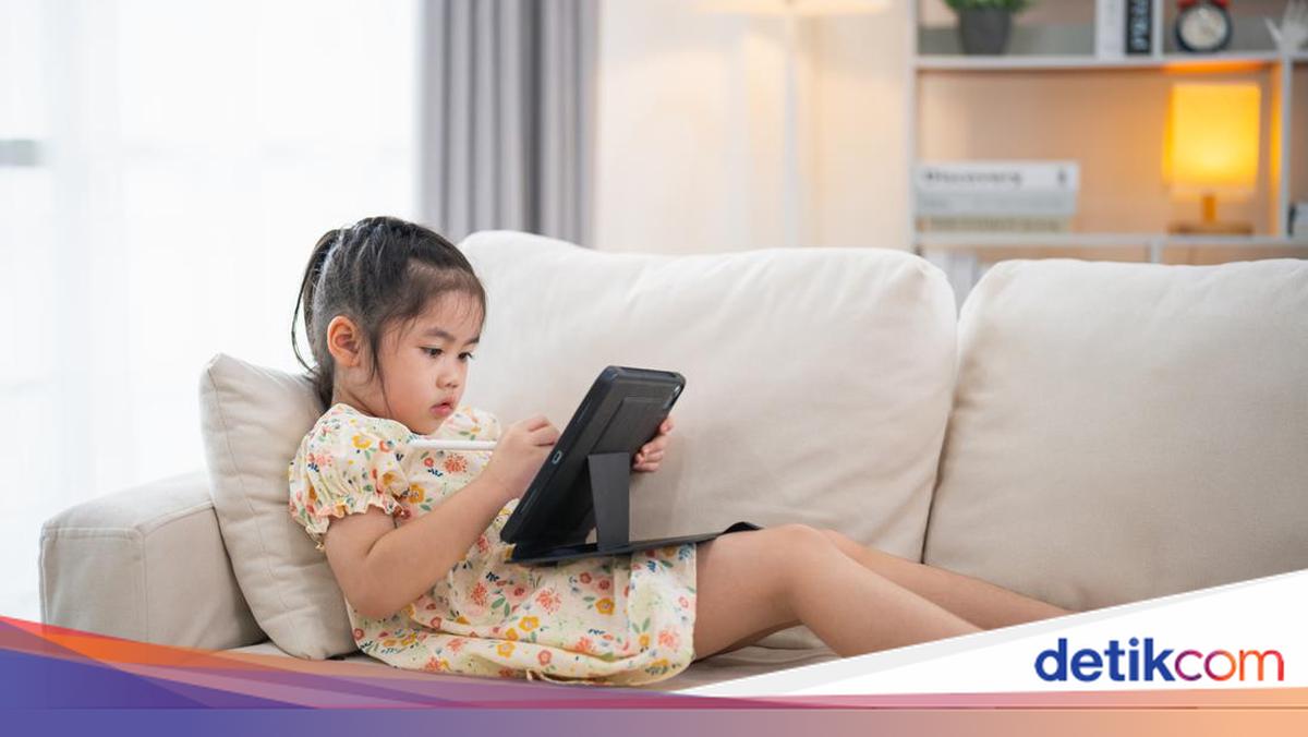 Riset Unesa: Screen Time Anak SMP di Surabaya 41,3 Jam per Minggu, Dampaknya Serius!