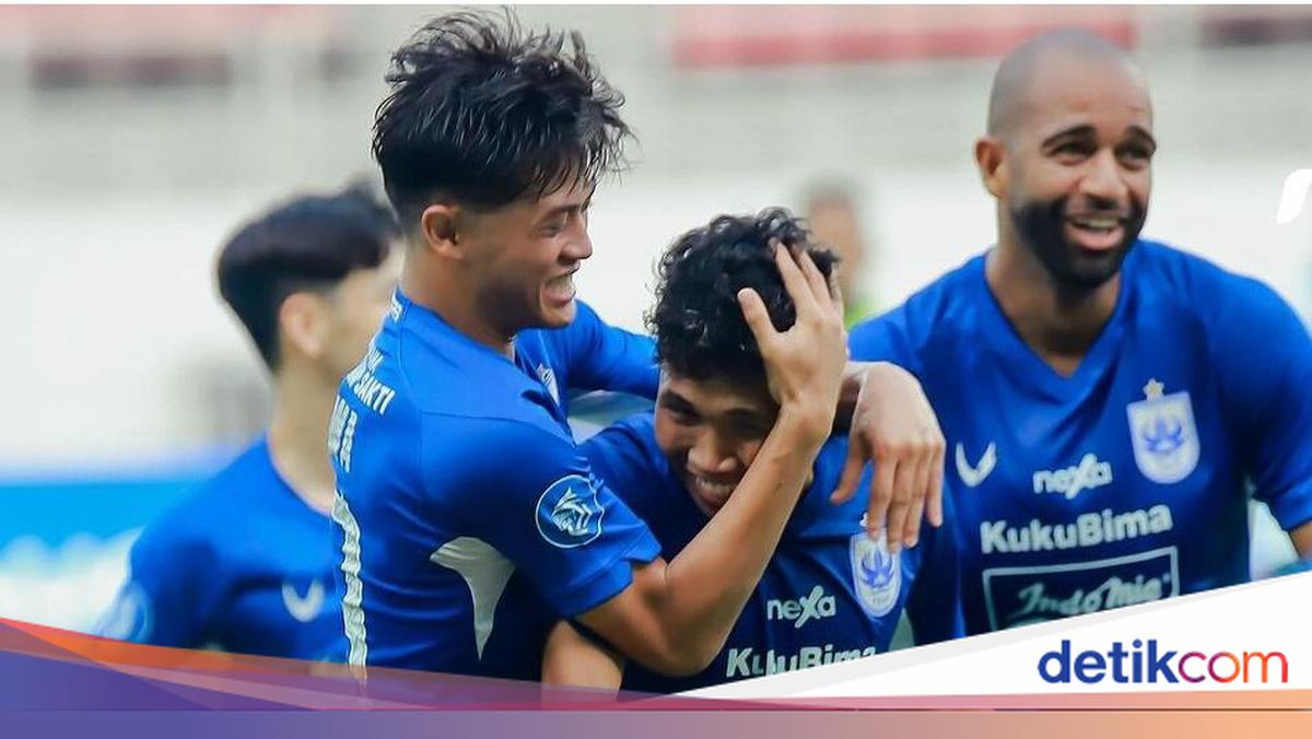 Tri Setiawan Brace, PSIS Bungkam Persita 4-0