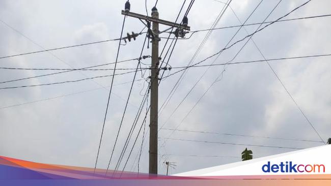 Petugas PLN di Pekalongan Tersetrum-Terpental dari Tiang 6 Meter