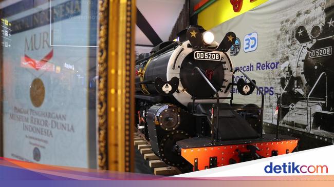 Melihat Miniatur 'Si Gombar' yang Legendaris