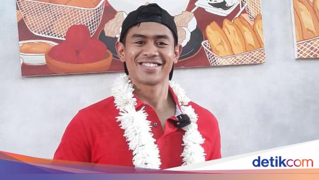 Sukses Jadi Food Vlogger, Tanboy Kun Rambah Bisnis Lagi