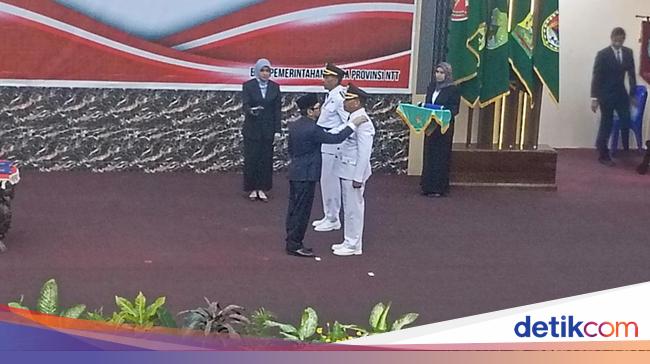 Ayodhia Kalake Resmi Lantik Pj Bupati Alor dan Sumba Tengah