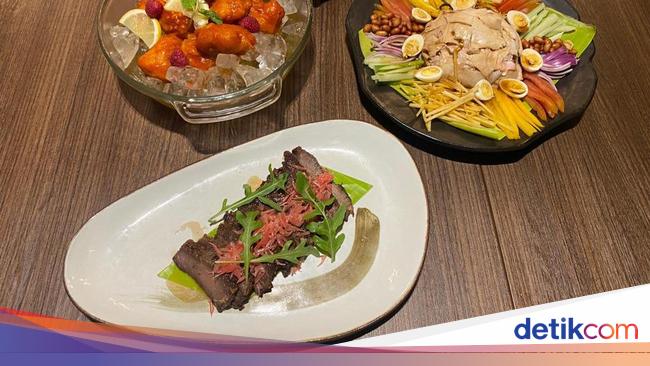 Di 'Chinese Food Market' Ada Hainan Chicken Rice dan Cha Siew Beef Autentik