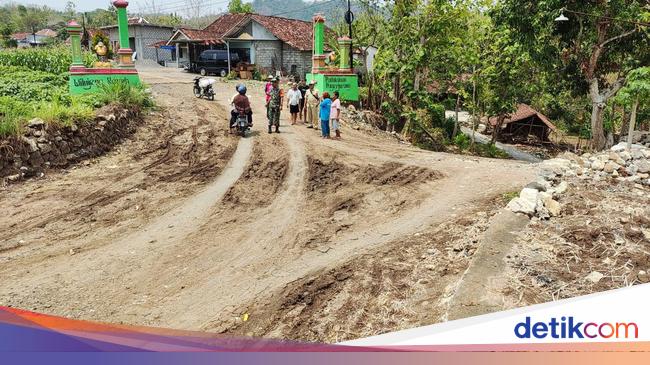 Remuk Jalan di Pagerjurang Gunungkidul Bak Offroad Ternyata Dikeruk Lurah