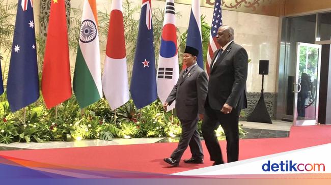 Prabowo Sambut Menhan AS Lloyd Austin Jelang ADMM Plus 2023