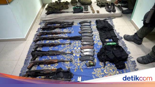 Israel Klaim Temukan Senjata Hamas di RS Al-Shifa, Pejabat Gaza Bantah! Israel Klaim Temukan Senjata Hamas di RS Al-Shifa, Pejabat Gaza Bantah!