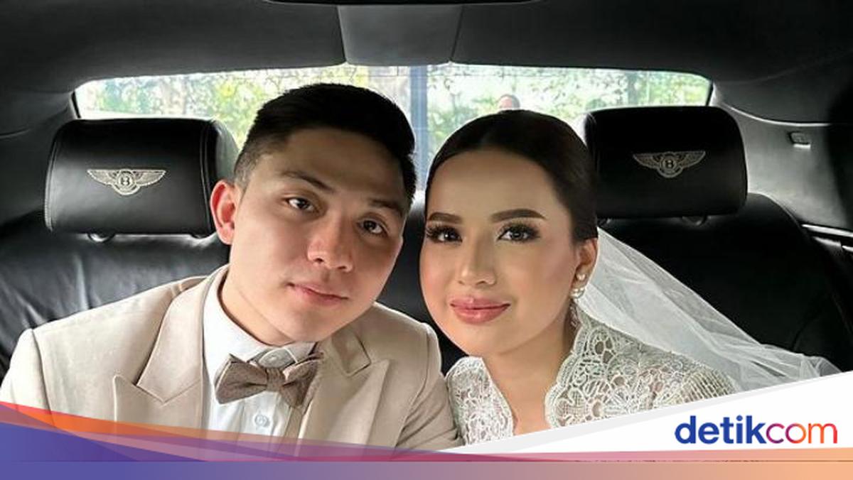 Pose Keren Anggi Marito saat Makan Sushi hingga Dinner Romantis
