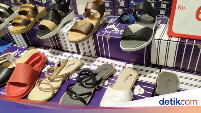 Diskon Gede-gedean! Cuma di Transmart Full Day Sale Sepatu-Sandal Rp 60 ...