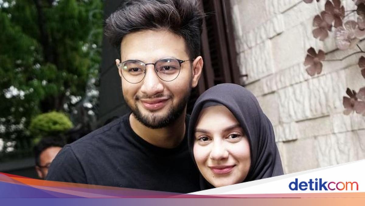 Ammar Zoni Bersyukur Perceraian Tak Buat Irish Bella Menjauh dari ...