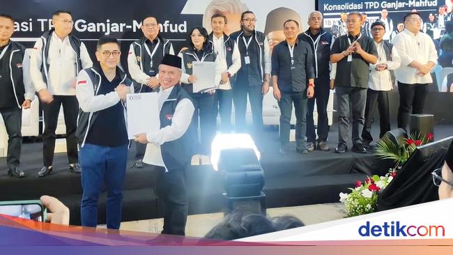 Elektabilitas Ganjar Tertinggal, Ketua TPD NTB: Kami Belum Bergerak Masif