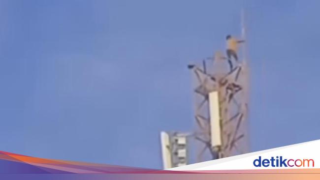 Remaja Mabuk Lem Panjat Menara 100 Meter, Turun Usai Dibujuk Pakai Rokok