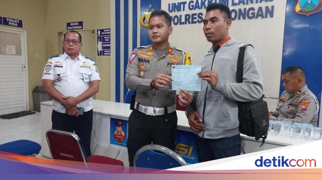 Polisi Beri 2 Sanksi untuk Sopir Bus di Lamongan yang Viral Ugal-ugalan