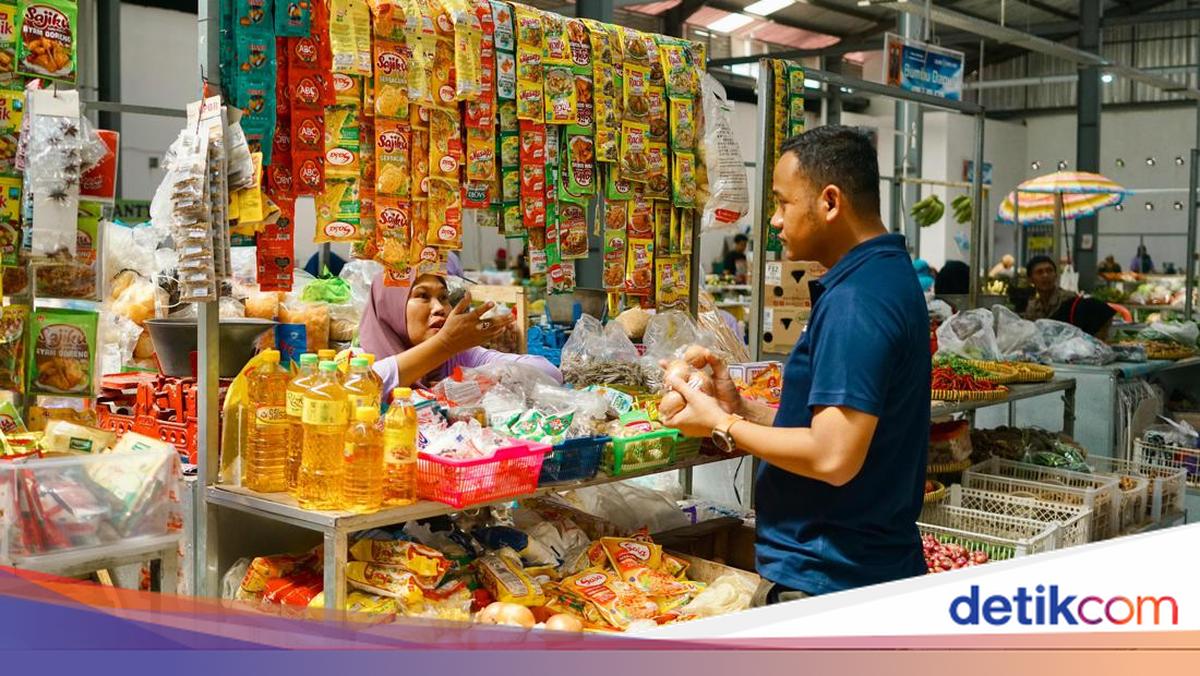 Raudi Akmal Apresiasi Operasi Pasar Murah yang Digelar Pemkab Sleman