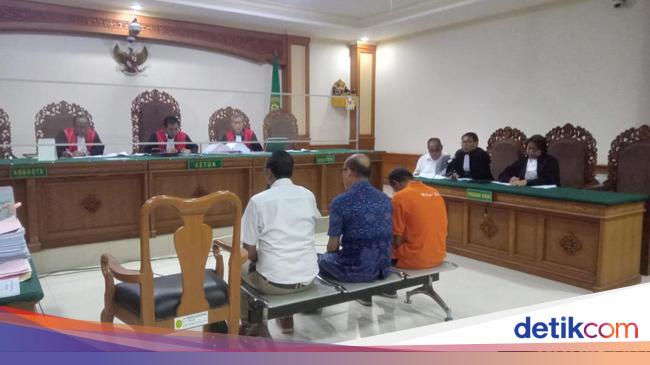 Eks Kajari Buleleng Ancam Kepsek untuk Beli Buku CV Aneka Ilmu