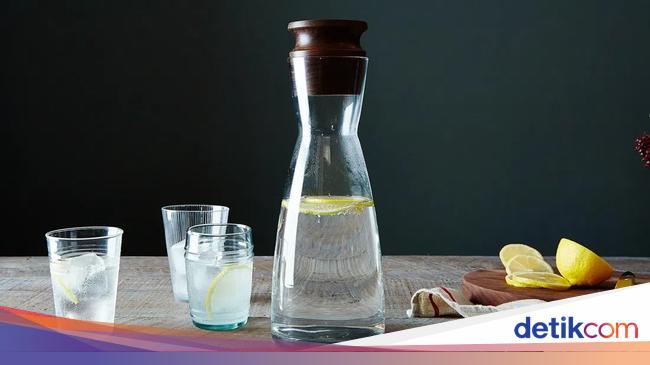 Pemilik Resto Ini Sindir Pengunjung yang Hanya Pesan Air Putih