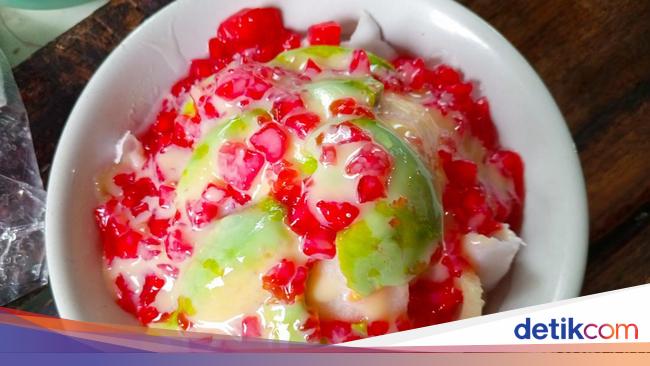 Manis dan Segar Es Sekoteng Legendaris di Subang