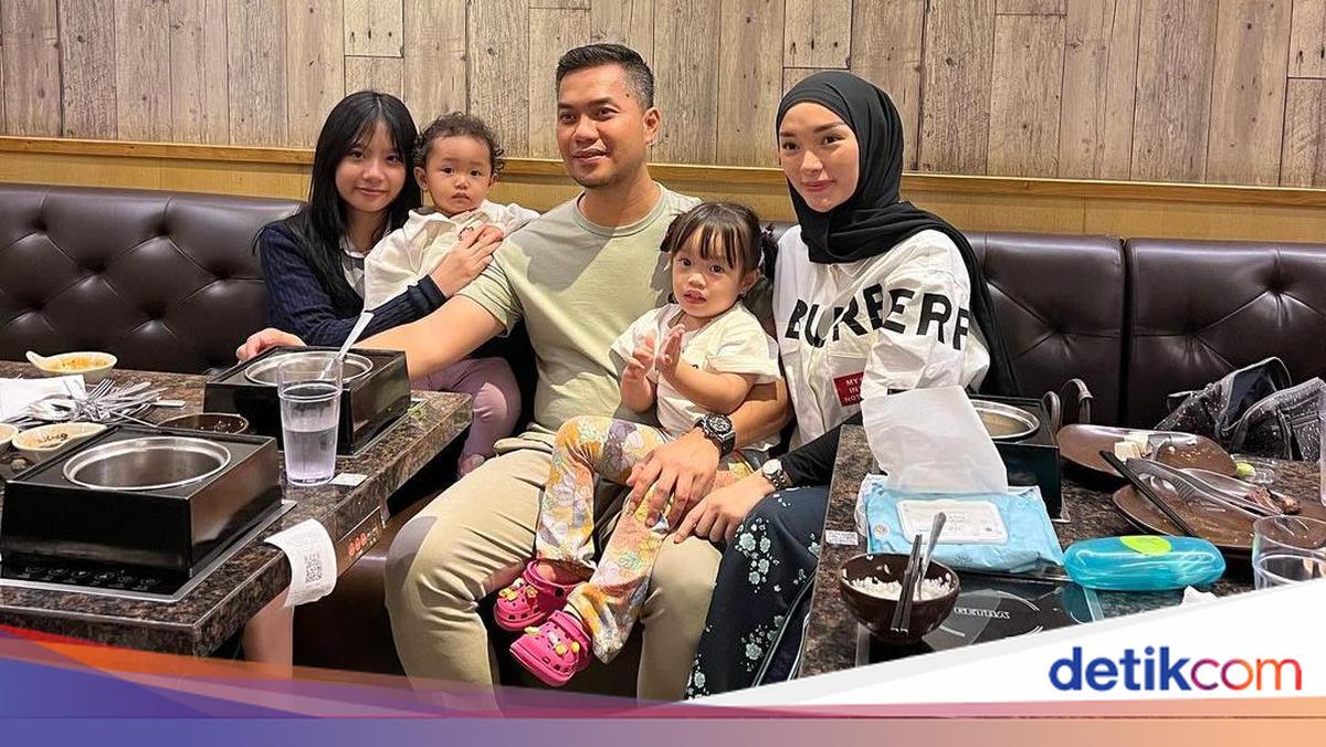 Zaskia Gotik Belum Kembali ke Dunia Hiburan demi Rida Suami