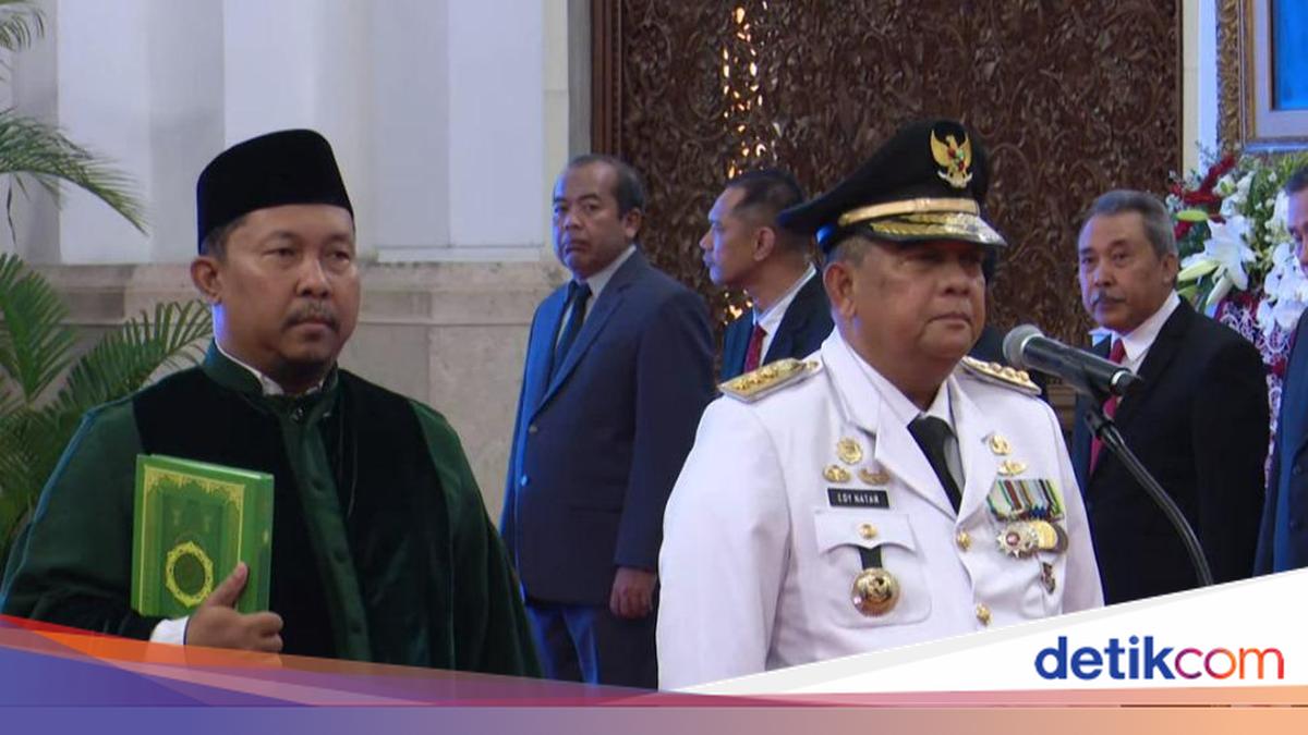 Jokowi Lantik Edy Natar Nasution Jadi Gubernur Riau