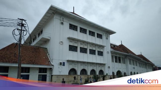 Kala Kebakaran Melanda Gedung BAT Cirebon di Tahun Pertama Beroperasi