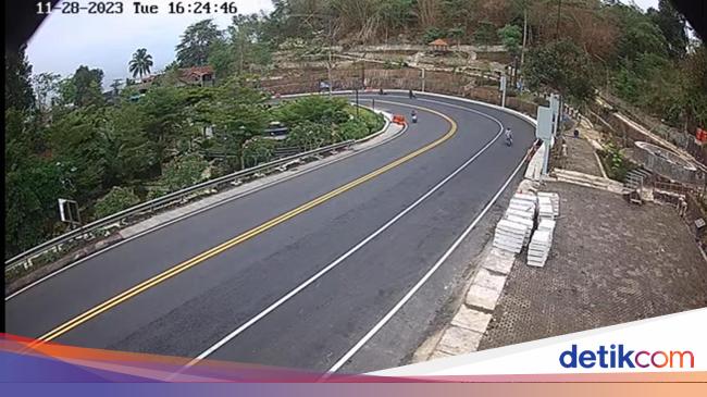 Jalan Jogja-Wonosari Patuk Lancar Sore Ini, Awas Tutup Selokan Tak Rata Aspal