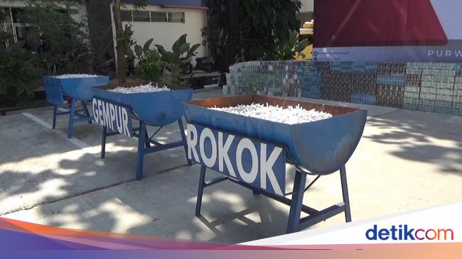 3,6 Juta Batang Rokok Ilegal-Ratusan Botol Miras Dimusnahkan