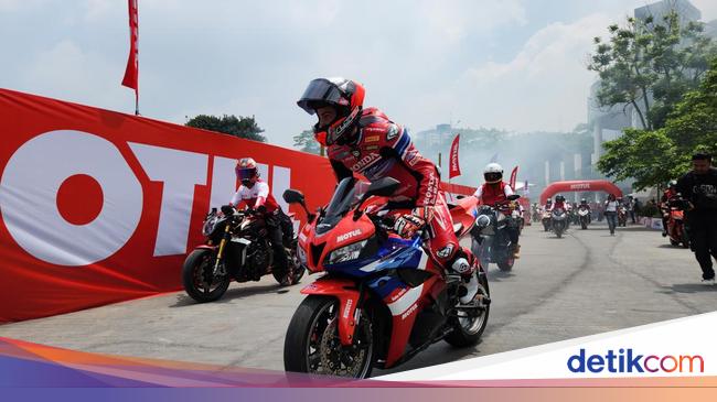 Komentar Pebalap WSBK Usai Riding di Jakarta: Lebih Panas dari Balapan