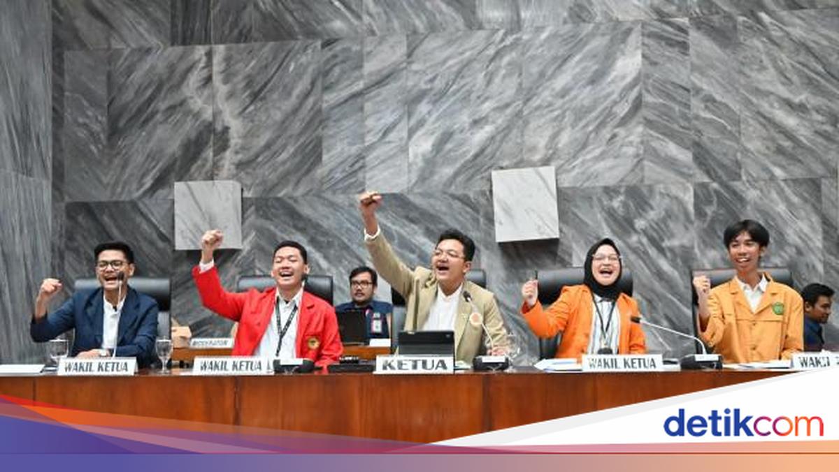 Cerita Mahasiswa Magang Kampus Merdeka Simulasi Sidang di DPR RI