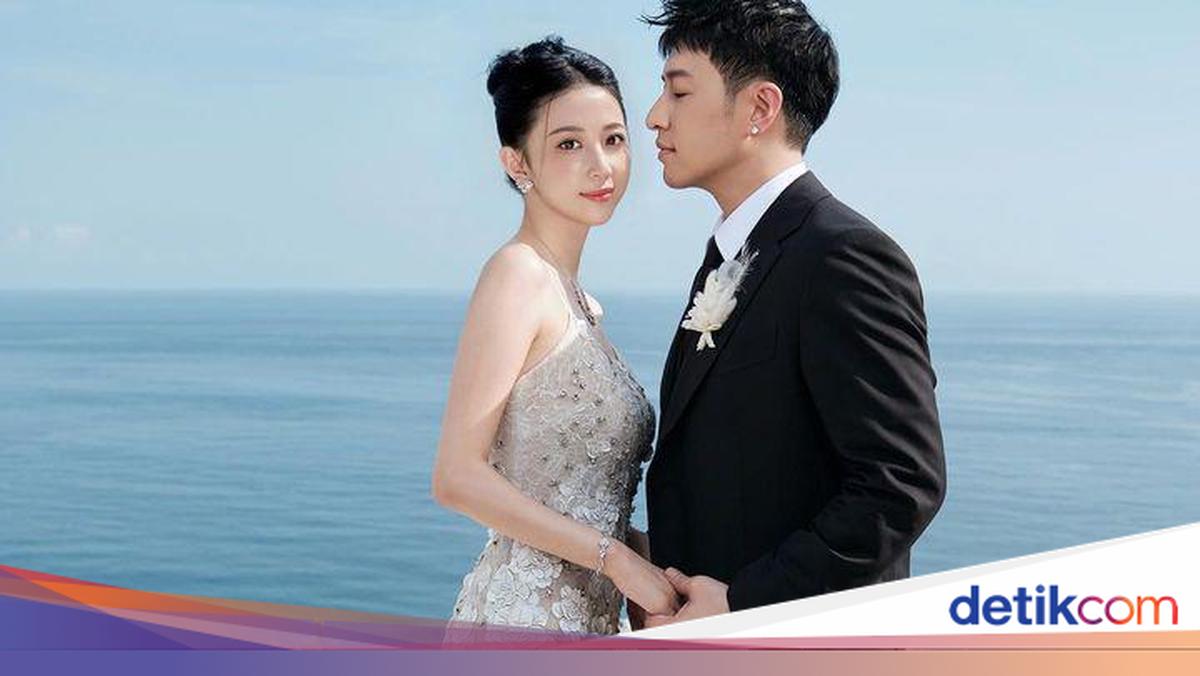 Foto Pernikahan 'Pramugari Tercantik di Dunia' yang Gelar Pesta Mewah ...