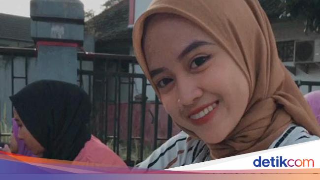Detik-detik Ngeri Fitria Wulandari Tewas Dibekap Alung Detik-detik Ngeri Fitria Wulandari Tewas Dibekap Alung
