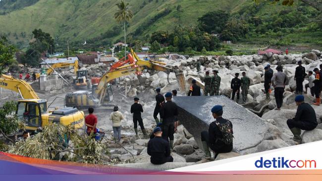 Pencarian Korban Banjir Bandang Humbahas Ditutup, 10 Korban Masih Hilang Pencarian Korban Banjir Bandang Humbahas Ditutup, 10 Korban Masih Hilang
