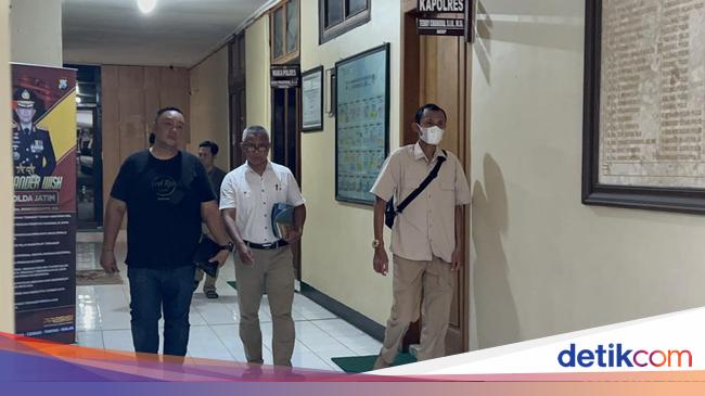 Puluhan Baliho Dirusak OTK, PAN Kota Kediri Lapor Bawaslu dan Polisi