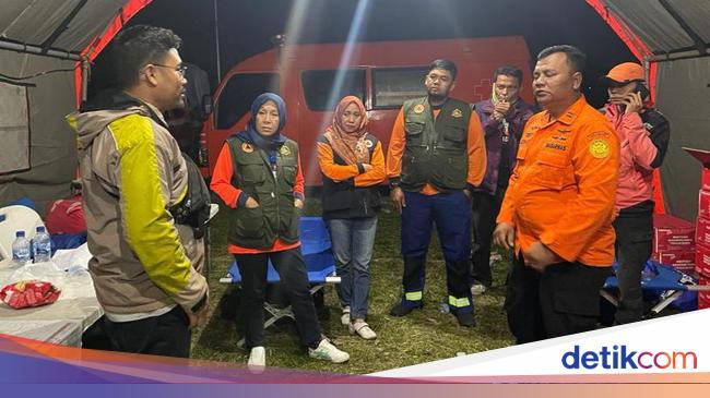 BPBD Riau-Basarnas Kirim Tim ke Sumbar Bantu Cari Korban Gunung Marapi