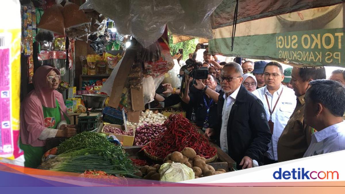 Zulhas Sebut Bapok di Lampung Ada yang Lebih Murah dari Jakarta