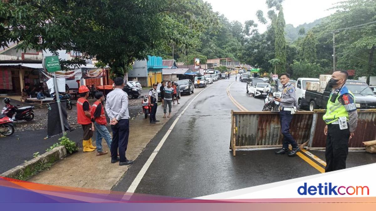 Jalan Poros Camba Maros-Bone Macet 1 Km Malam Ini Usai Penutupan Akses ...