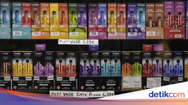 Prancis Siapkan Larangan Rokok Elektrik Sekali Pakai