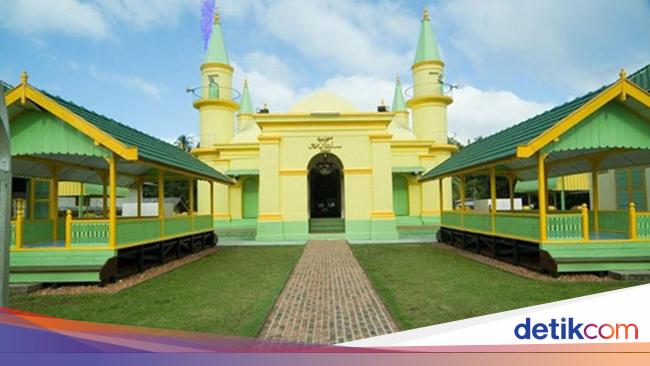 Sejarah Pembangunan Masjid Raya Sultan Riau Penyengat