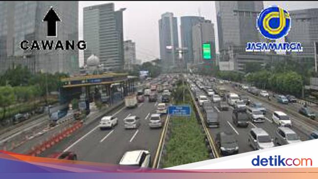 Tol Dalam Kota dari Cawang hingga Tomang Padat Sore Ini