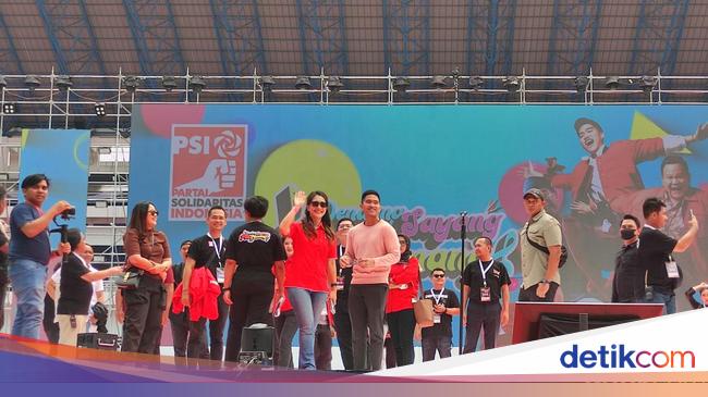 Prabowo Akan Beri Sambutan Acara HUT PSI di Semarang Sore Nanti Prabowo Akan Beri Sambutan Acara HUT PSI di Semarang Sore Nanti
